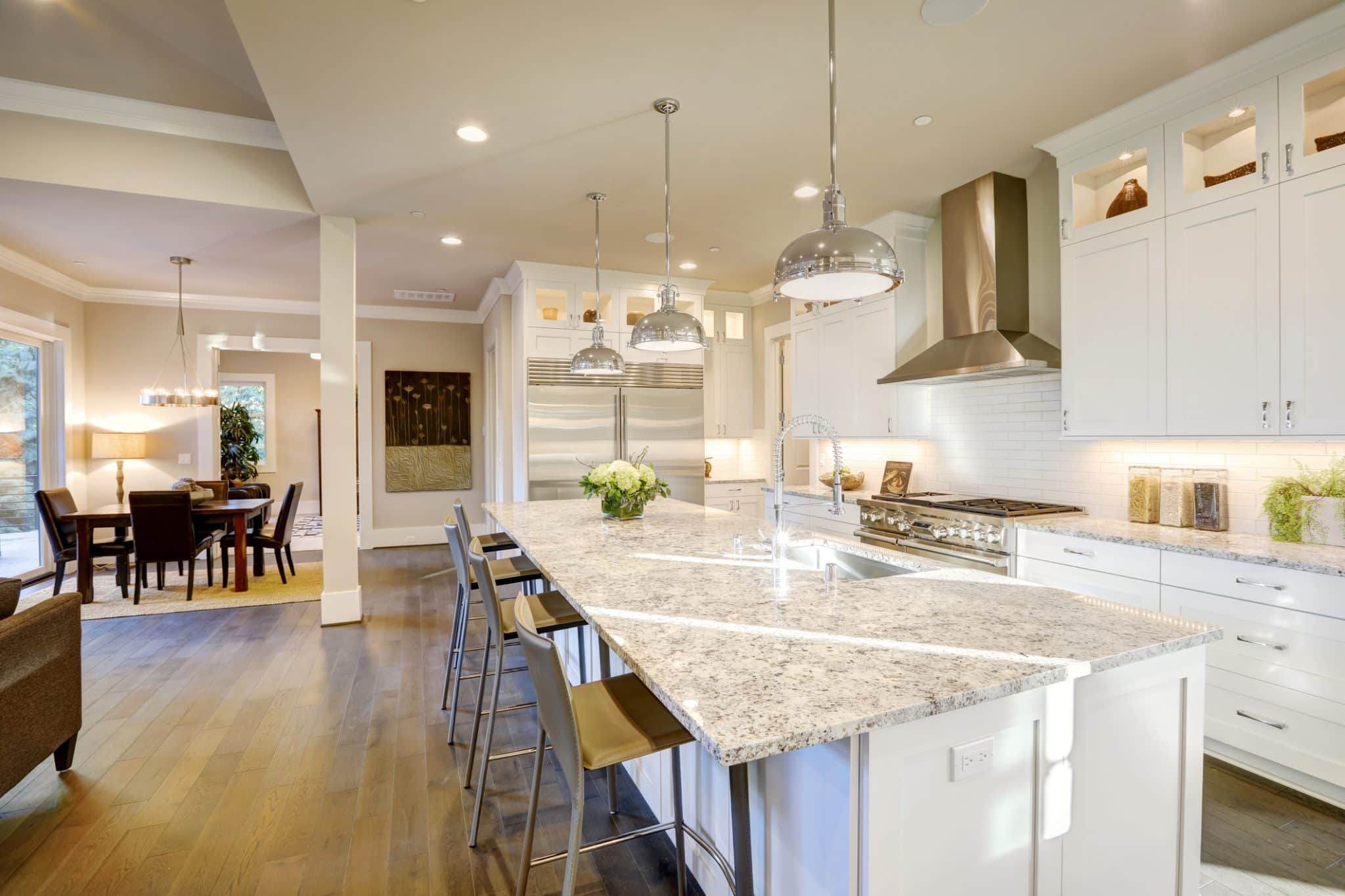 Using Granite Countertops to Anchor Kitchen Islands with Unique Shapes ...